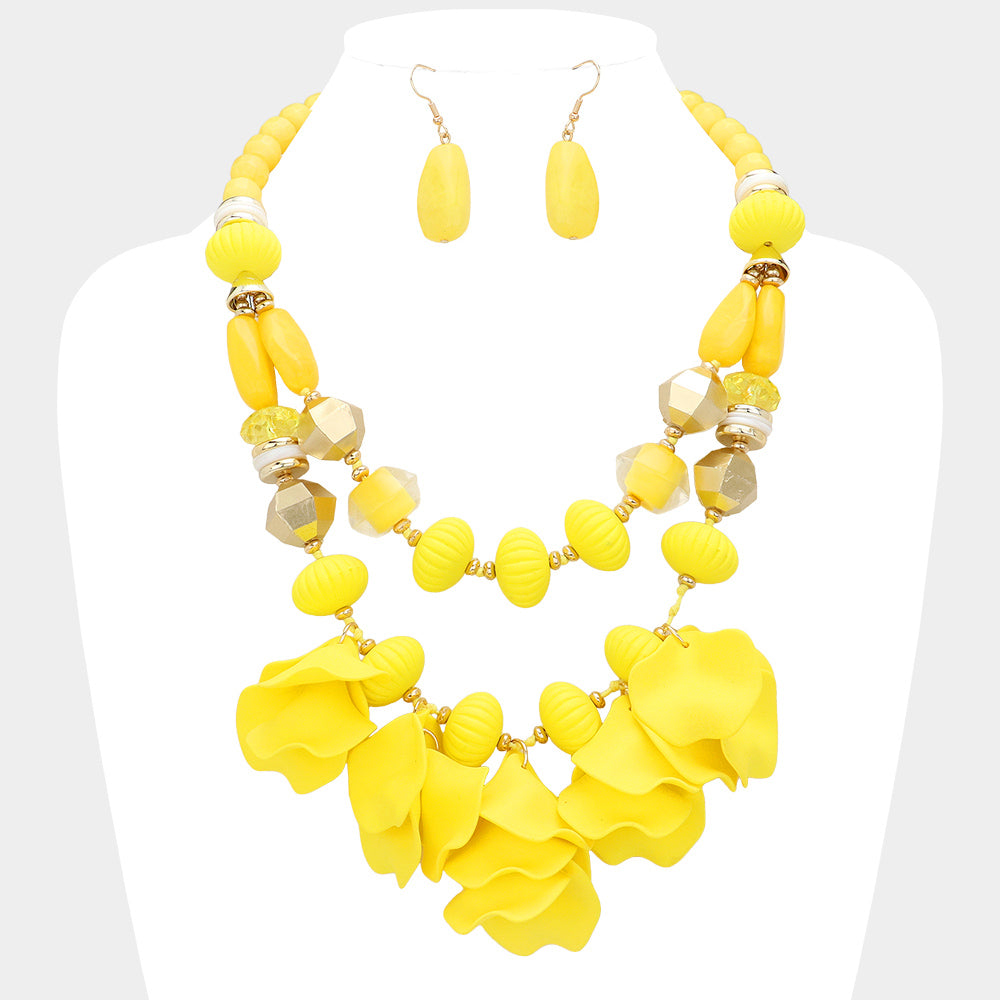 YELLOW EMBELLISHED FLOWER PETAL NECKLACE – The Bling Castle